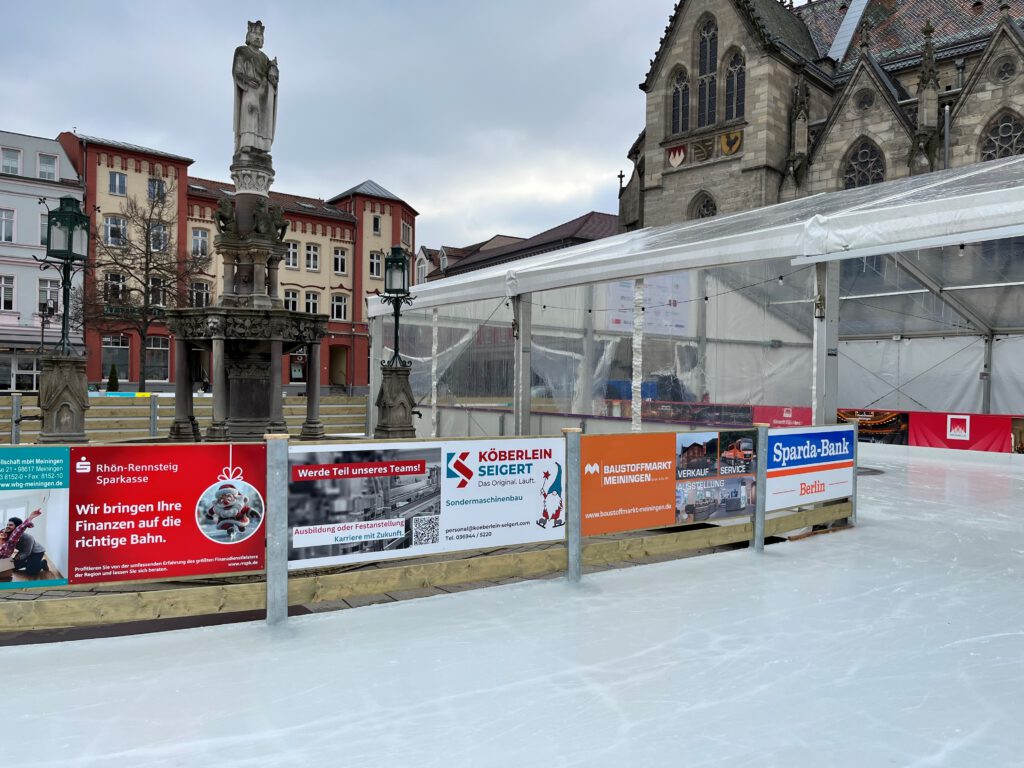 Auf die Schlittschuhe, fertig, los - Wir sind auf der Eisbahn ...